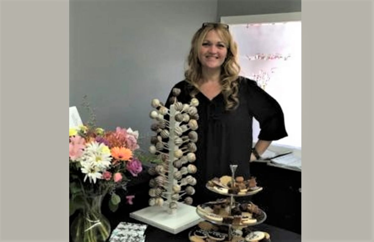 Happy 30th Anniversary Tracy Mitchell - Kingsville Times