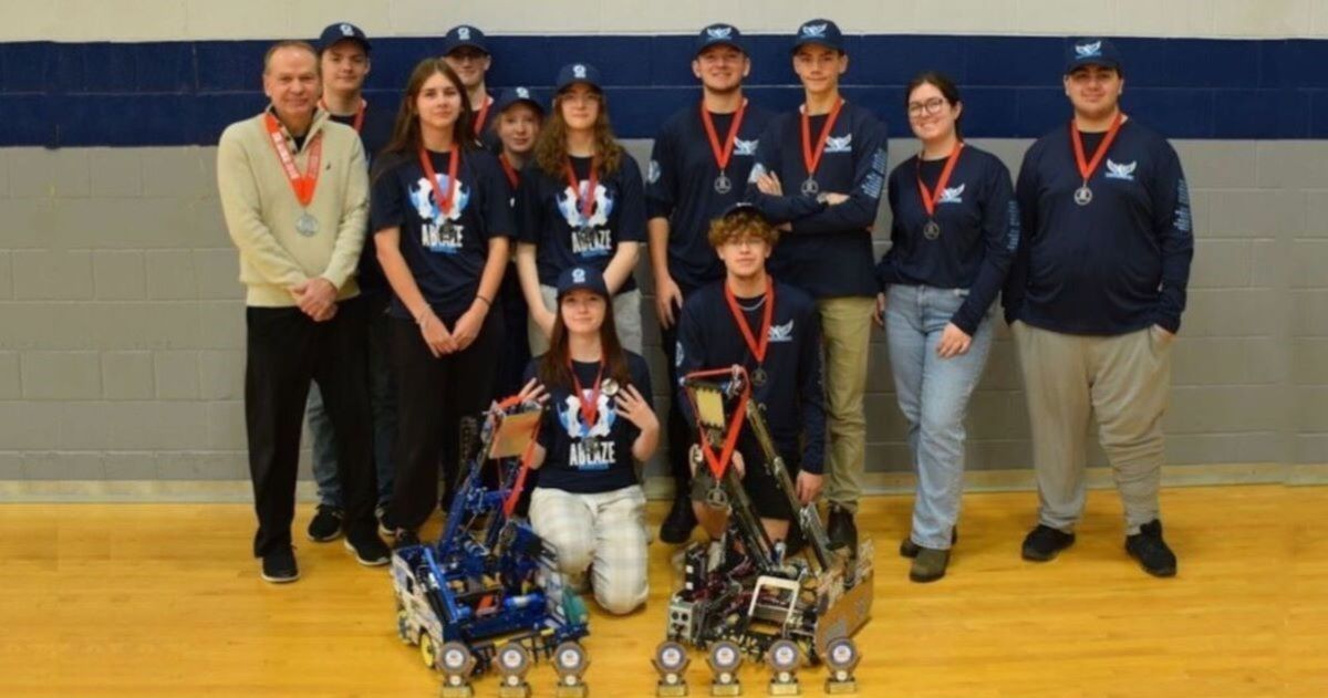 UMEI Lightning Robotics Teams Off To Provincials Again - Kingsville Times