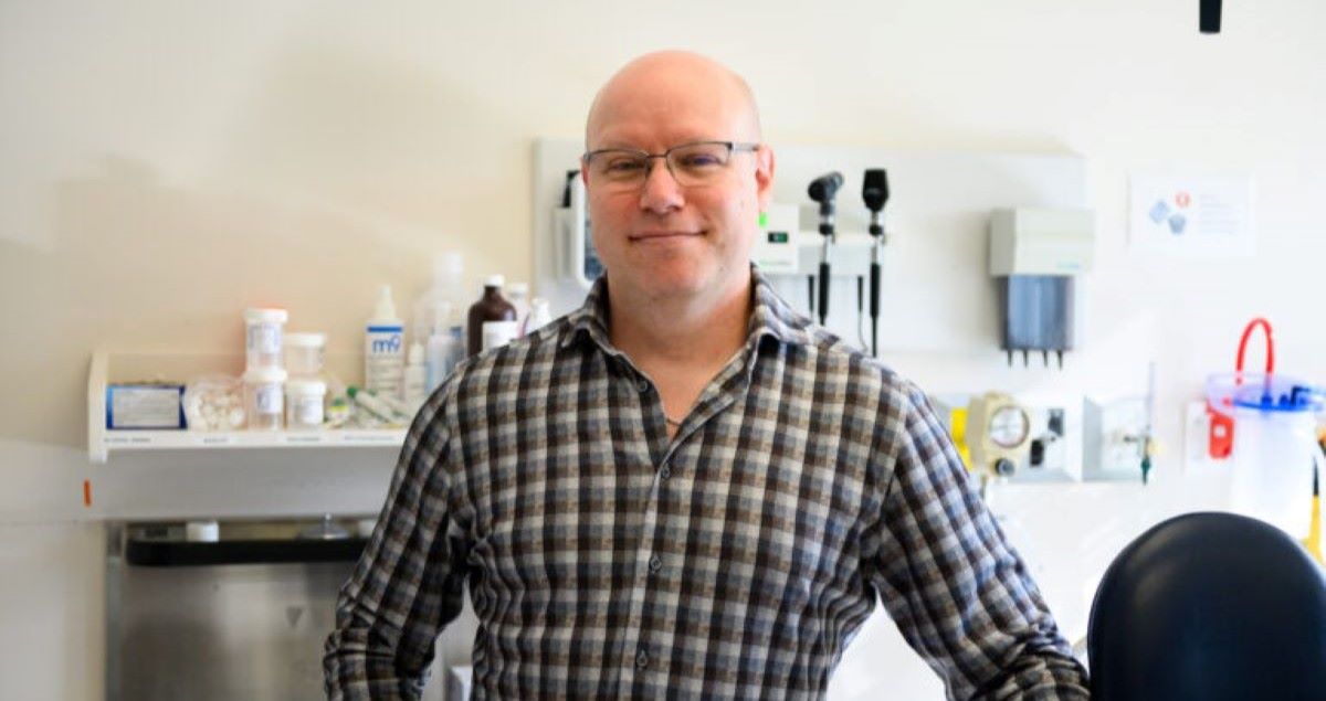 Viral Mouth-Taping Trend Deemed ‘Sus’ By Canadian Sleep Expert ...